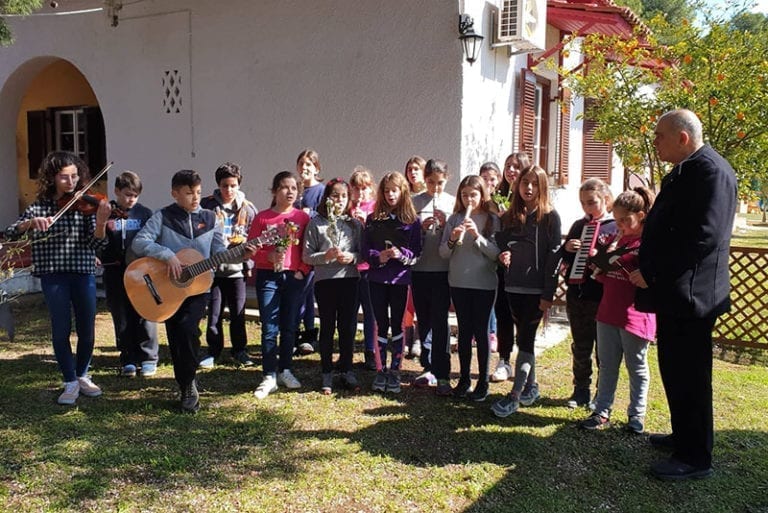 Γιορτές - ΜΟΝΤΕΣΣΟΡΙΑΝΑ ΣΧΟΛΕΙΑ