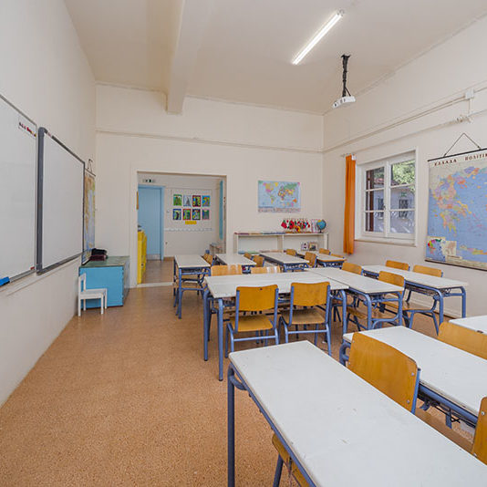 Δημοτικό - ΜΟΝΤΕΣΣΟΡΙΑΝΑ ΣΧΟΛΕΙΑ