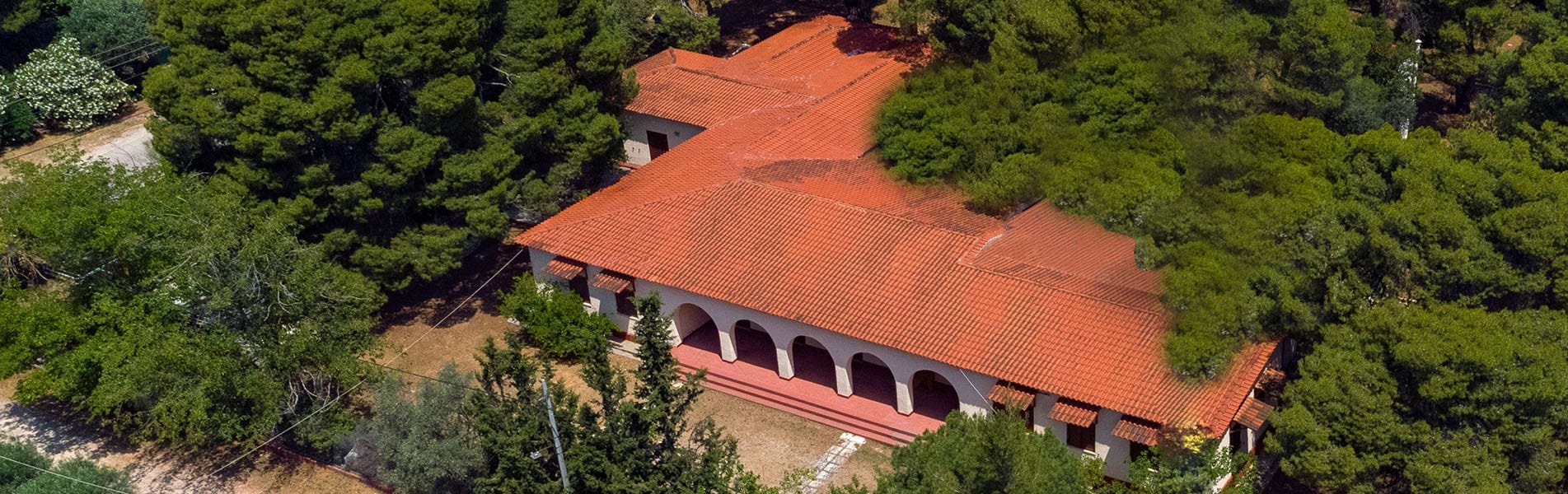 Παροχές - ΜΟΝΤΕΣΣΟΡΙΑΝΑ ΣΧΟΛΕΙΑ